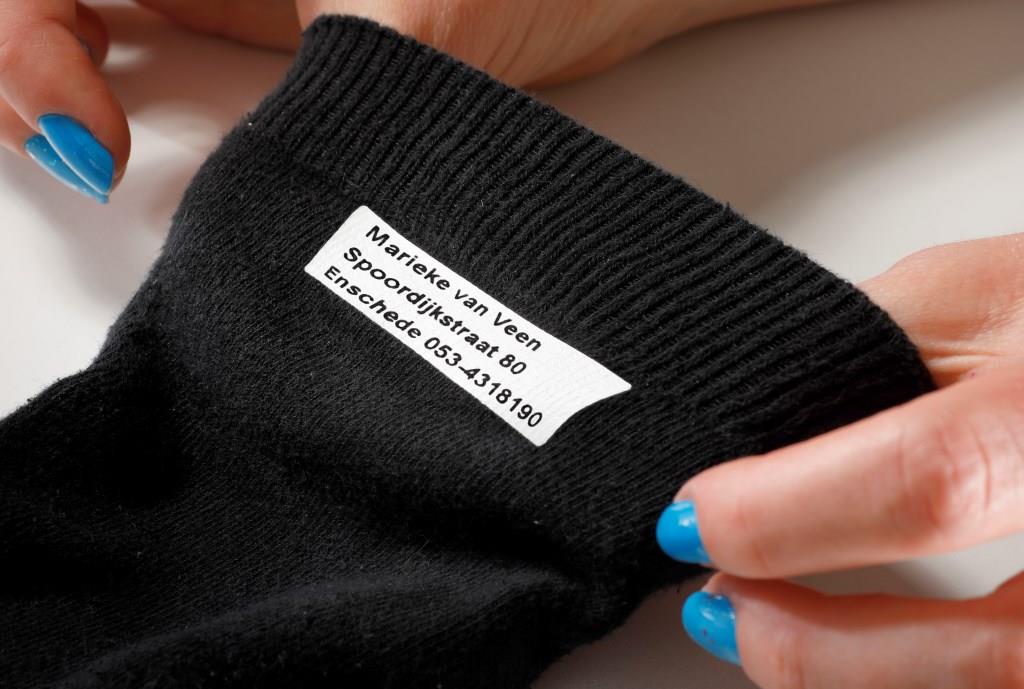 Voorbeelden en foto's van naamlabels op onder andere kleding, textiel ...